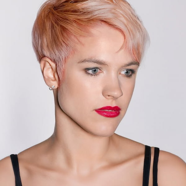 30 Stunning Asymmetrical Pixie Haircuts for the Season